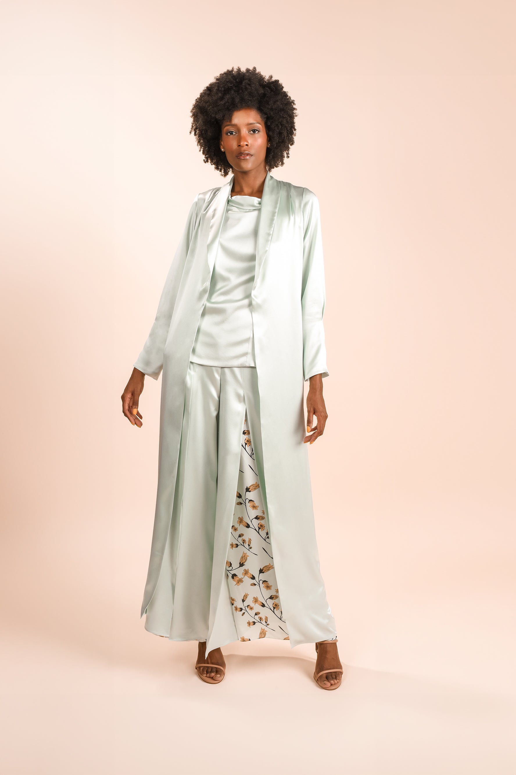 GOLDEN FLOWER ROBE – chiffique